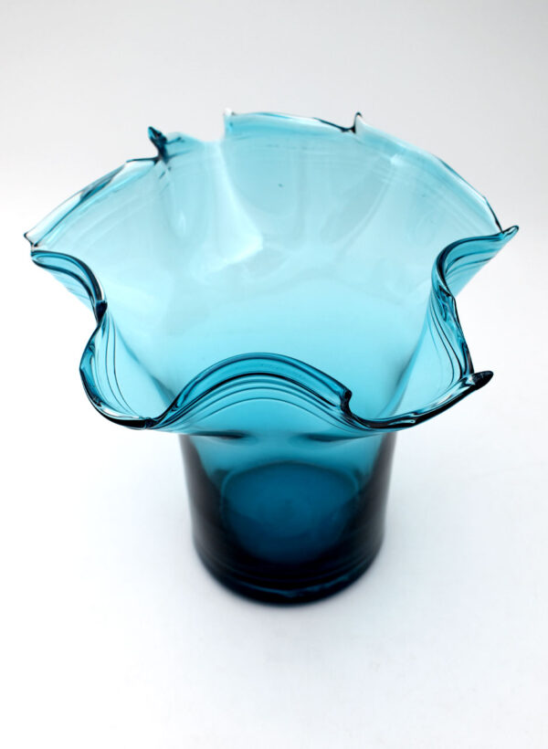 Sky Blue Vase – Michelle Weston – The White Sail Gallery