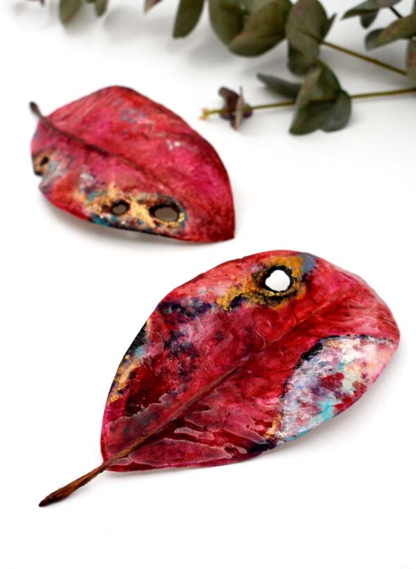 Pohutukawa Leaf (Bright Pink) – Helen Jean – The White Sail Gallery